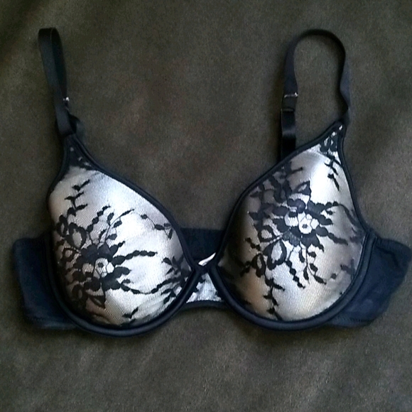 Maidenform | Intimates & Sleepwear | Maidenform Lace Cover Bra | Poshmark